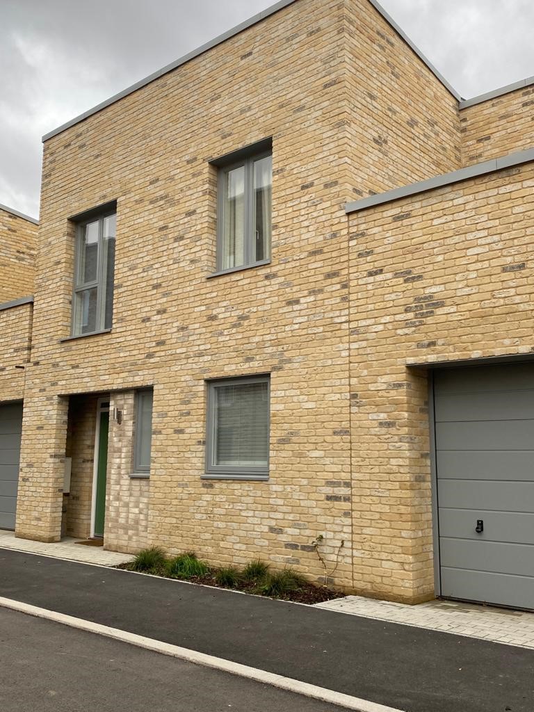 Oakington Buff Mixture - Chesterfield Building Supplies